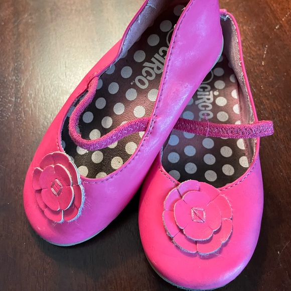 Circo | Shoes | Pink Little Girls Size 7 Slip On Shoe | Poshmark